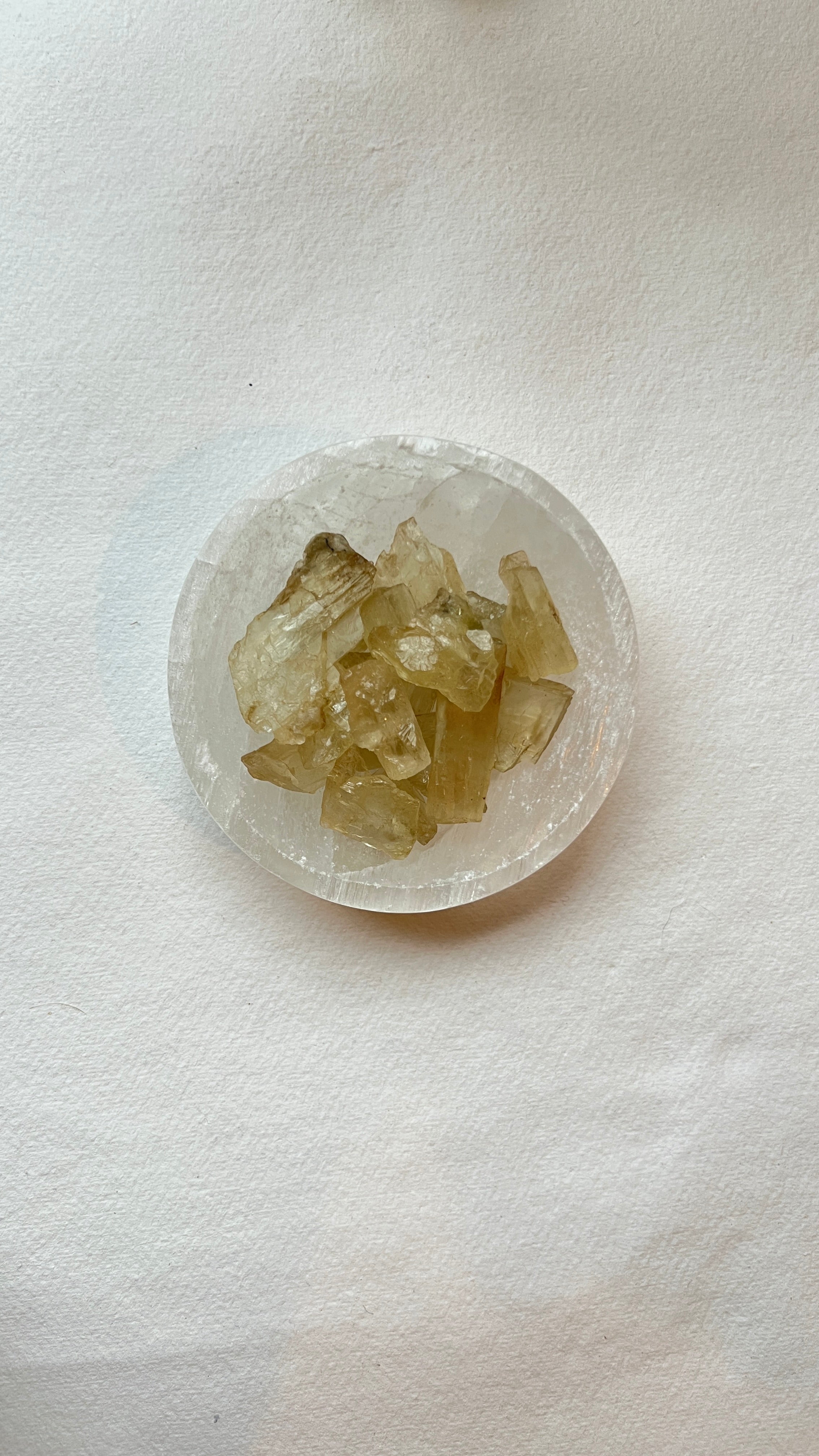 Hiddenite | Raw | Crystal Shop – Majestic Hudson Lifestyle